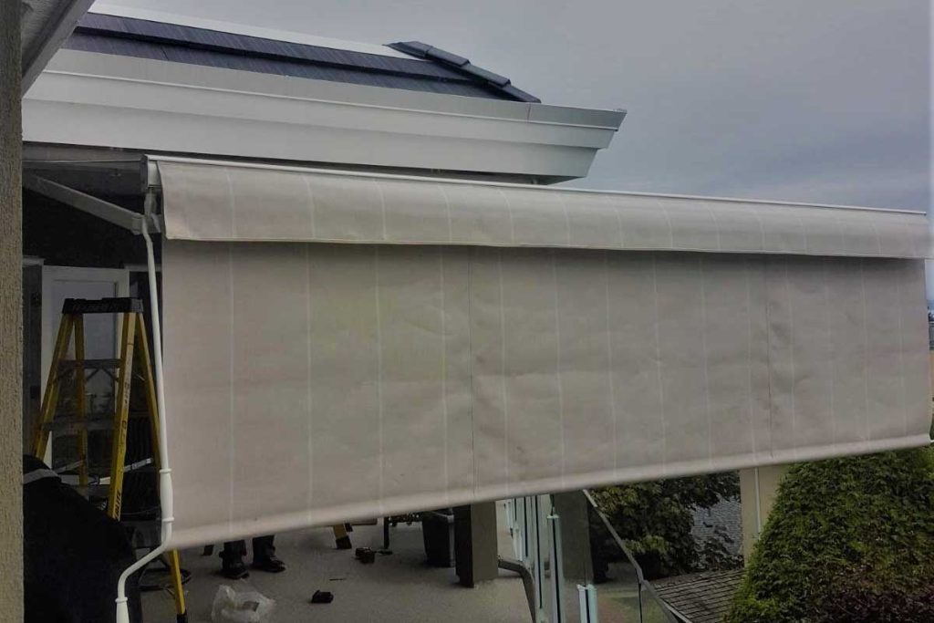 Best Fabric for Your Awning | Fabric Retractable Awnings